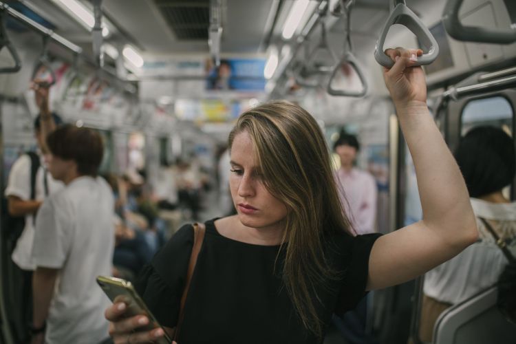 Alumna Natalie Compton on her Lowell Award win, travel journalism and Fat Bear Week